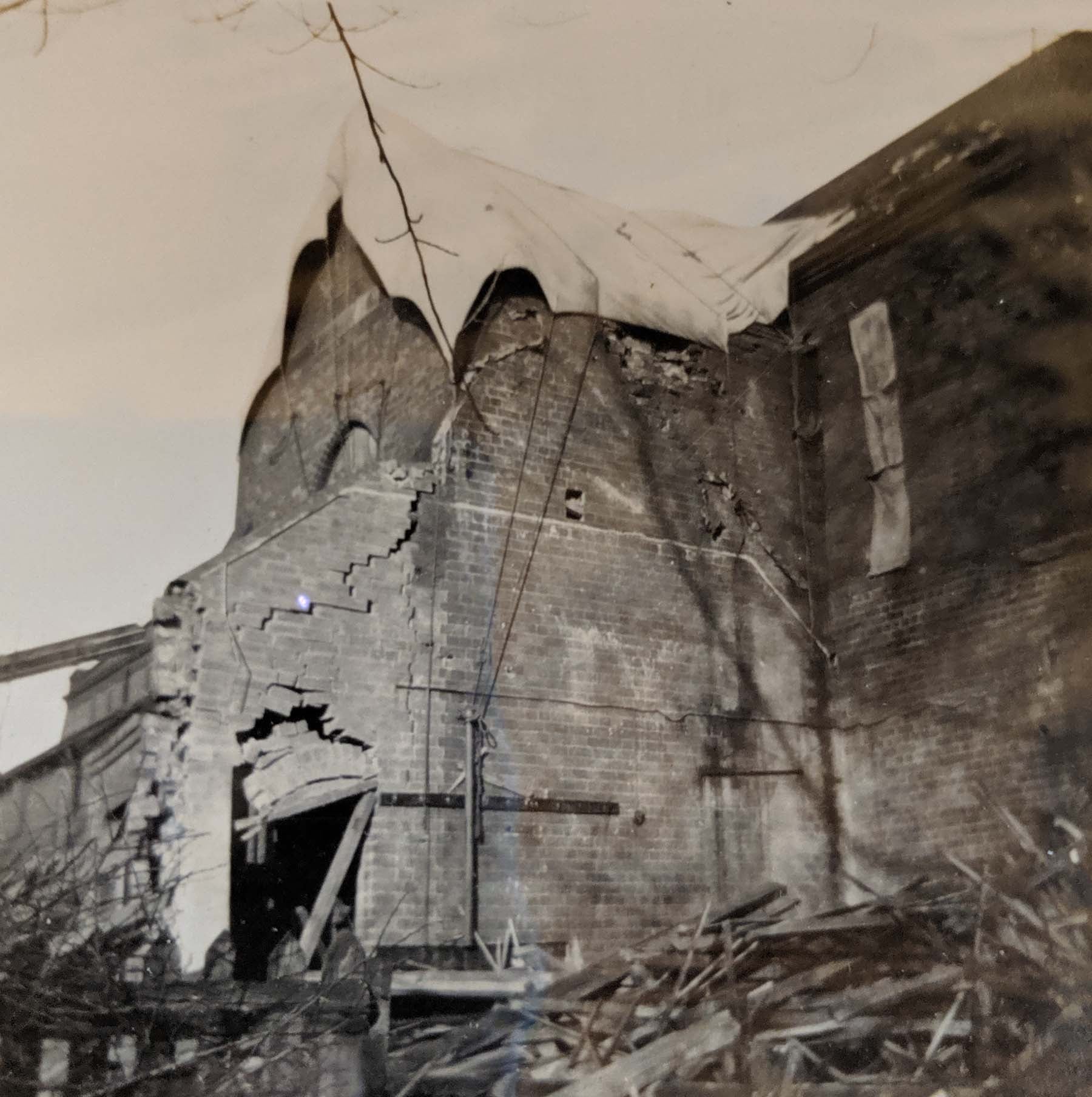 The night the Zeppelin bombs fell